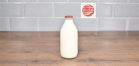 Cotteswold Dairy Whole Milk 1 Pint 568ml Glass Cotteswold Dairy