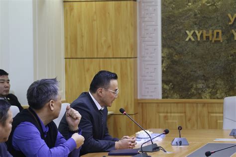 Уул уурхай хүнд үйлдвэрийн дэд сайд О Цэндсүрэн ажлаа хүлээн авлаа