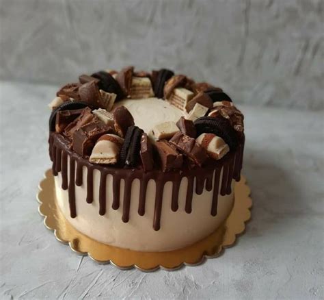 Торт с подтеками и шоколадом Torte Ricette