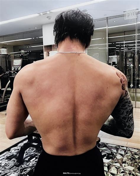 Bts Jungkooks Latest Shirtless Photo Leaves Fans Drooling Koreaboo