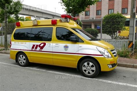 유토이미지 소방 응급구조차량