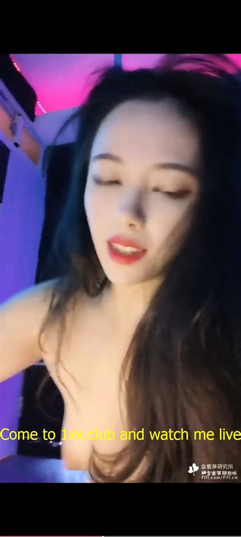 Pole Dancing Girls Live Passionate Display