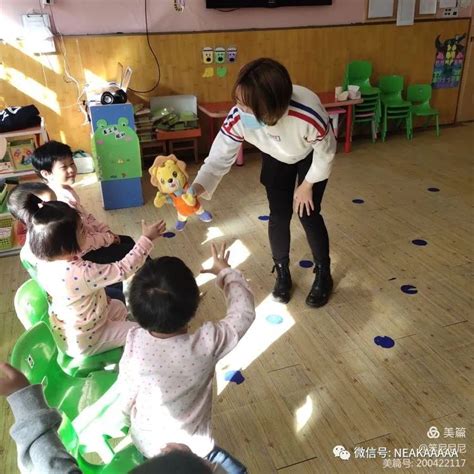 家长走进课堂小二班宗子衿妈妈分享讲卫生好宝贝 新启蒙艺术幼儿园