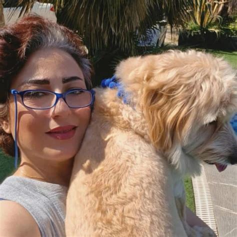 دانستنیهای پزشکی محلول جلوگیری کننده از ریزش مو در ظرفی نصف لیوان روغن زیتون، نصف قاشق کوچک