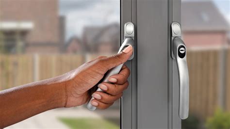 Aluminium Windows Guide Why Keep Your Windows Open In Winter