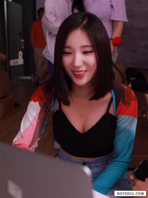 끈나시 화보 촬영 비주얼 앨리스 소희