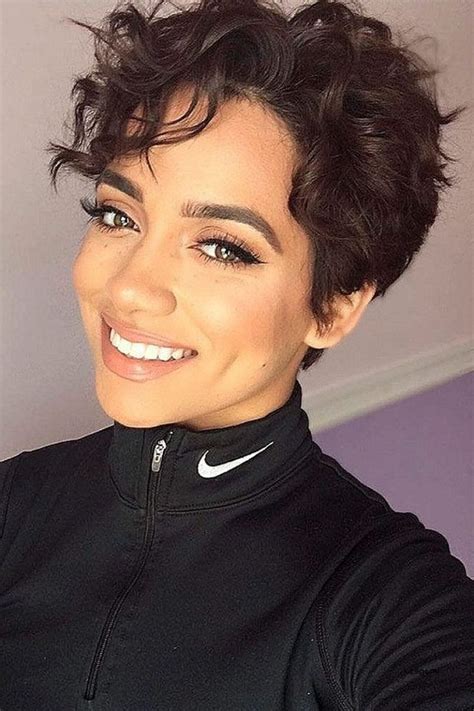 Стрижки и укладки на вьющиеся волосы Короткие кудрявые прически Стрижка Стрижки для вьющихся