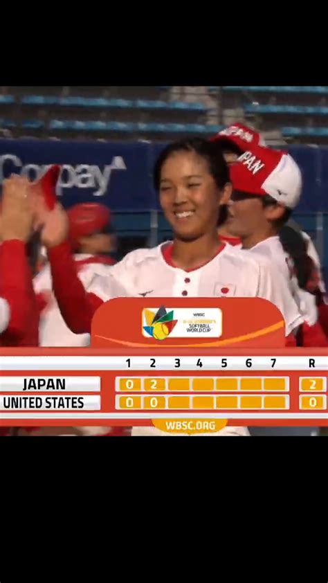 이닝을 마치고 해맑게 미소짓는 13살 일본 여자 소프트볼 국가대표 투수 세계야구소프트볼연맹 Wbsc 소프트볼월드컵 U 15여자소프트볼월드컵 소프트볼 야구