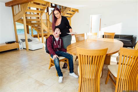 Emma Butt Brazzers Emma Butt Hold The Phone Not The Moan Pics Porn Pic