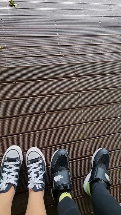 스탠드에서 축구 수업 구경하며 멍때리다 원소주기율표 읽기 운동장에서 걷기 연습하기 Youtube