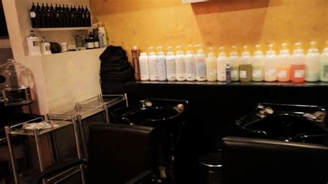 How To Shampoo And Condition Mens Hair Howcast