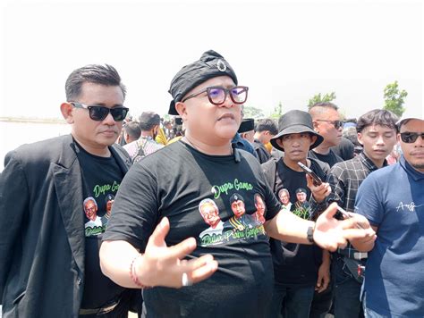 Bersama Konstituen Caleg Dpr Ri Ppp Ramlan Samsuri Panen Raya Ikan Bandeng Kabarbaru Co