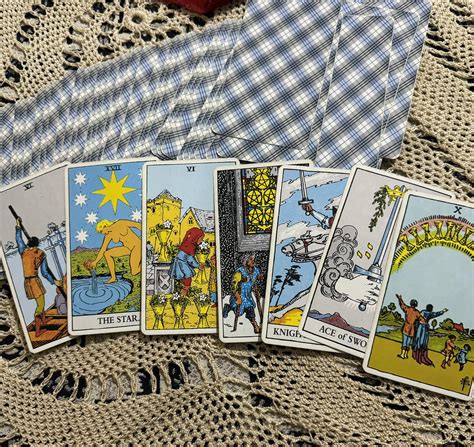 ლილა ცოტა ვიჯადოქრე და ტაროს ვკითხე საქართველოში განვითარებულ მოვლენებზე და ისე საინტერესოდ