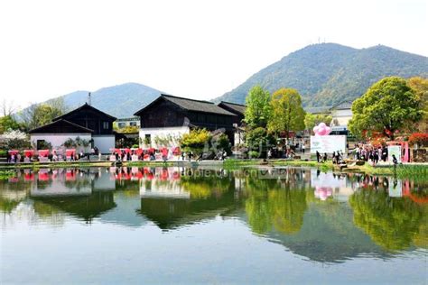 浙江杭州春日城郊旅游热 人民图片网