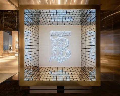 Burberry And Tencent Collaborate On Interactive Wechat Shop In Shenzhen