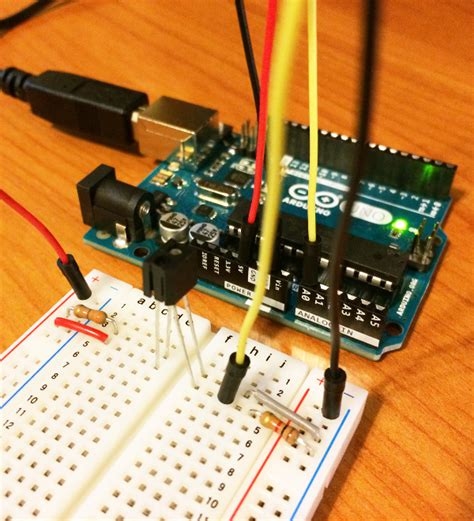 Arduino Nodejsでフォトリフレクタrpr 220の値を読み取る Life With It
