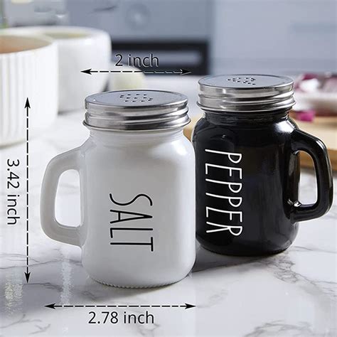 Badu Bg Комплект шейкъри за сол и пипер във ферма 4 унции сладък шейкър за сол и черен пипер