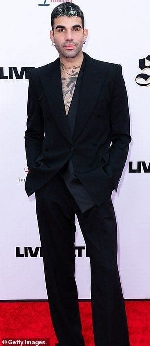 Lionel Richies 29 Year Old Son Miles Sparks Romance Rumors With 42