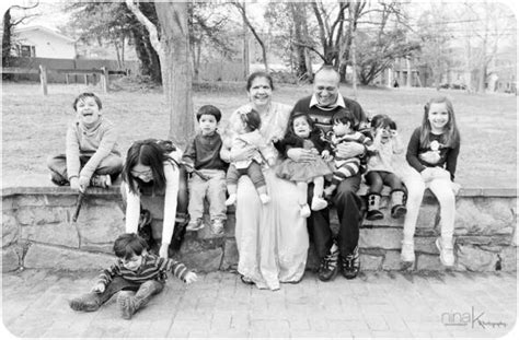 Сладки снимки на баби и дядовци с техните внуци Галерии снимка 4 от