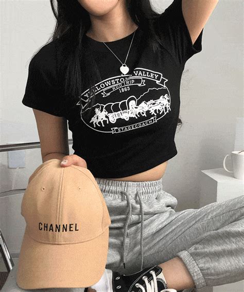 [가격실화] 옐로스톤 골지 크롭 반팔 티셔츠 에이블리