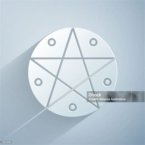 회색 배경에 격리 된 원 아이콘으로 펜타그램을 잘라 냅니다 매직 신비 스타 기호입니다 종이 아트 스타일입니다 벡터 일러스트레이션 0명에 대한 스톡 벡터 아트 및 기타 이미지