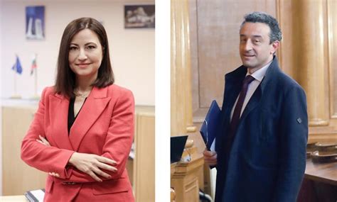 Двамата в битка за еврокомисар Обзор