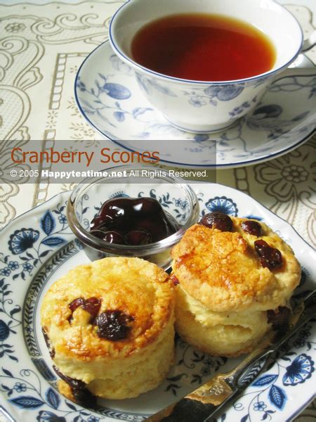 크랜베리 스콘과 잉글리시 브렉퍼스트