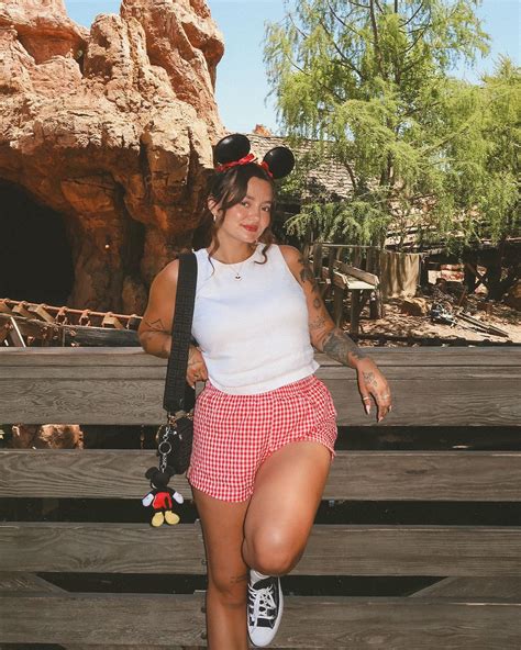Maranda ♡ Magic Lifestyle ♡ On Instagram Meet Ya At Disneyland 🐭🎈