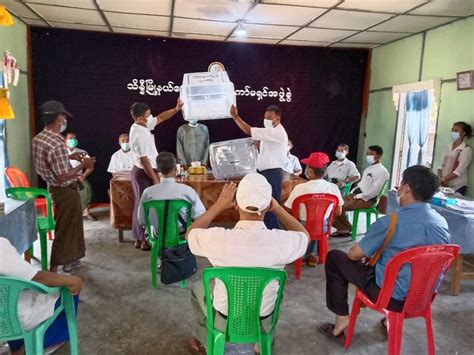 သိန္နီမြို့၌ ကြိုတင်မဲလက်မှတ်များ ကြိုတင်မဲပုံးအတွင်း ထည့်သွင်းခြင်း ဆောင်ရွက် Information And