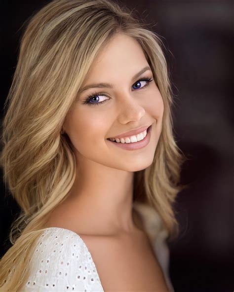 Beautiful Teeth Beautiful Girl Body Beautiful Blonde Girl Gorgeous