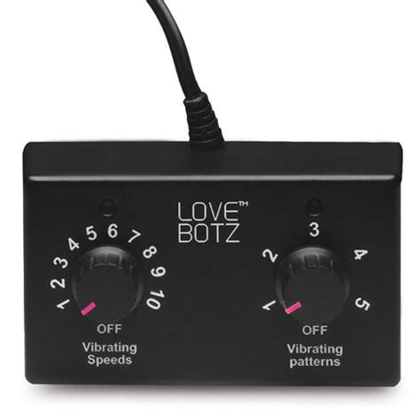 50x Saddle Pro Sex Machine With 4 Attachments Xr Brands