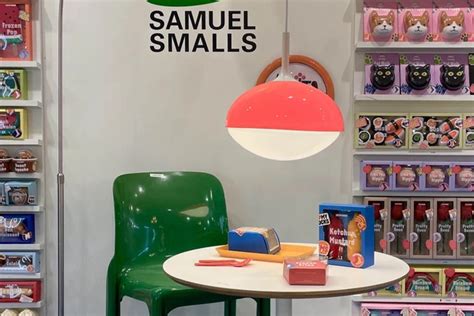 🧤사무엘스몰즈🧤 20세기의 모든 가구 소품 조명 트립닷컴 서울 트래블로그