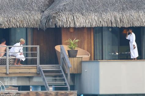 Katching My I Justin Bieber Goes Full Frontal Naked In Skinny Dipping