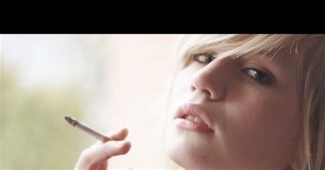 Smoking Women Feast Anna