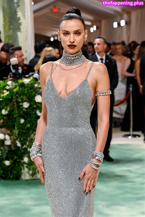 Irina Shayk Irinashayk Theirishayk Nude Onlyfans Photo The