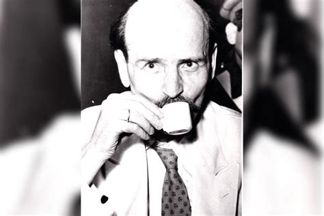 Δημήτρης Πλουμπίδης Νίκος Πλουμπίδης 70 χρόνια μοναξιάς Tvxs Gr