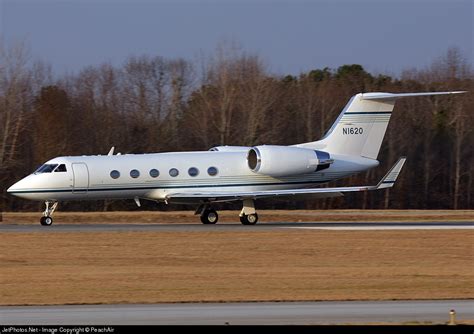 N1620 Gulfstream G Iv Private Peachair Jetphotos