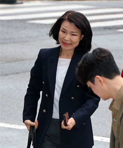 [포토] 국무회의 못 간 이진숙 방통위원장