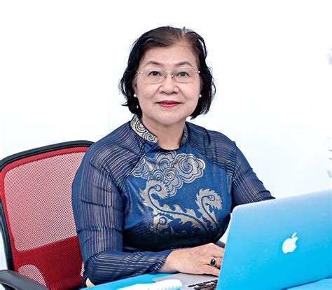 Bà Đặng Thị Ngọc Bích Chủ Tịch HĐqt Công Ty Cp Khai Minh Hiệu Trưởng