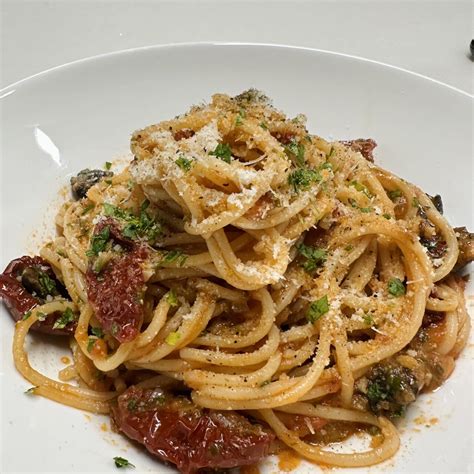 스파게티 알라 푸타네스카 음식여행 에펨코리아