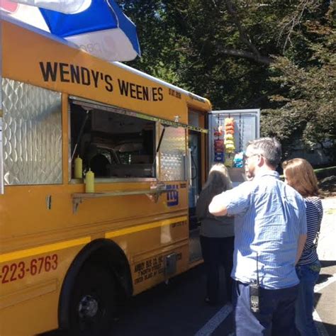 Food Truck Greenwich Ave Wendys Weenies Greenwich Free Press