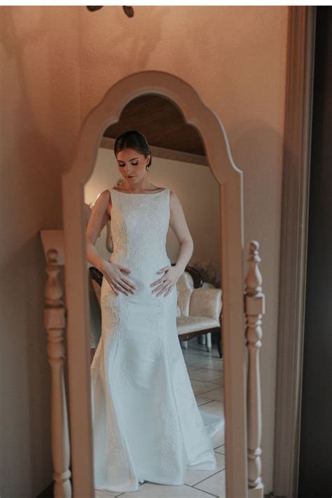 Allison Webb Phillipa Model Number 422558 Ivory Nearly Newlywed