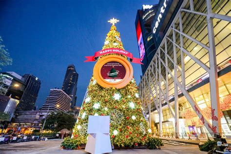 Festive Lights At Major Shopping Centers In Bangkok Have Been Switched On