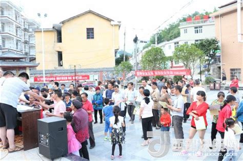 汉中镇巴县平安镇举办“安全生产月”暨“安全生产万里行”活动西部决策网国家一类新闻网站