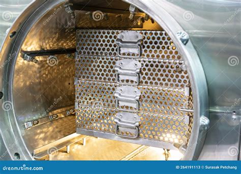 Sterilization Process With The Use Of Autoclave And Instruments Tray