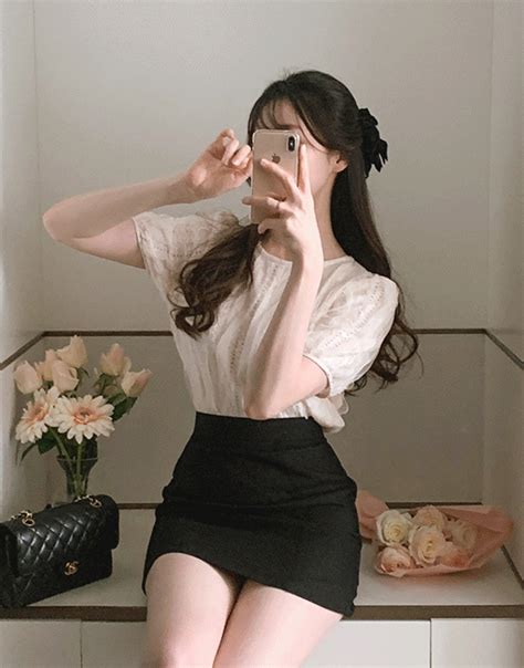 엘레나 레이스 블라우스 러블리 데이트룩 하객룩 에이블리