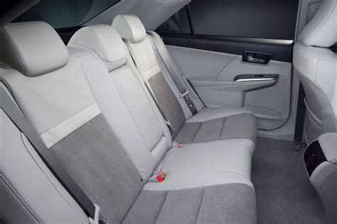 2012 Toyota Camry Hybrid Review