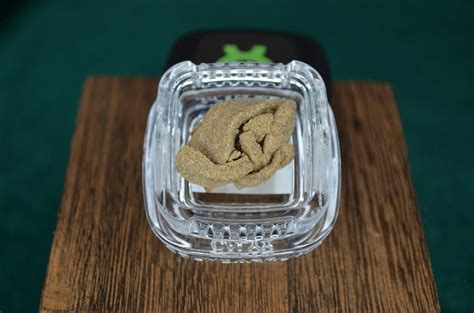 Dad Hash Hash 1g By Urbanxtracts Buy Online Treehouse Cannabis