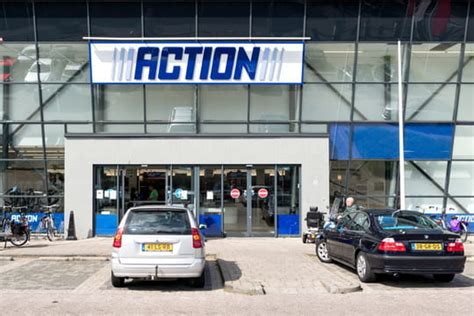 Ce Produit Vendu Chez Action Ne Co Te Que Euros Il Redonne Un Vrai Coup De Neuf Votre Voiture