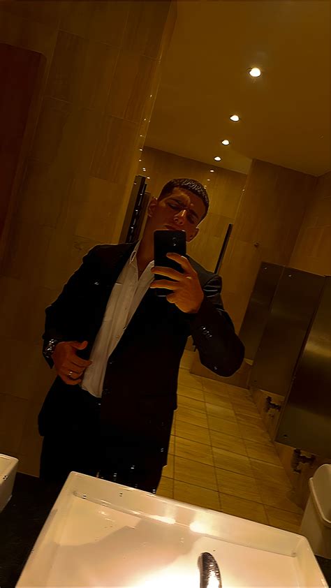 E L P R I E T O Toro J Camilo Threads Say More